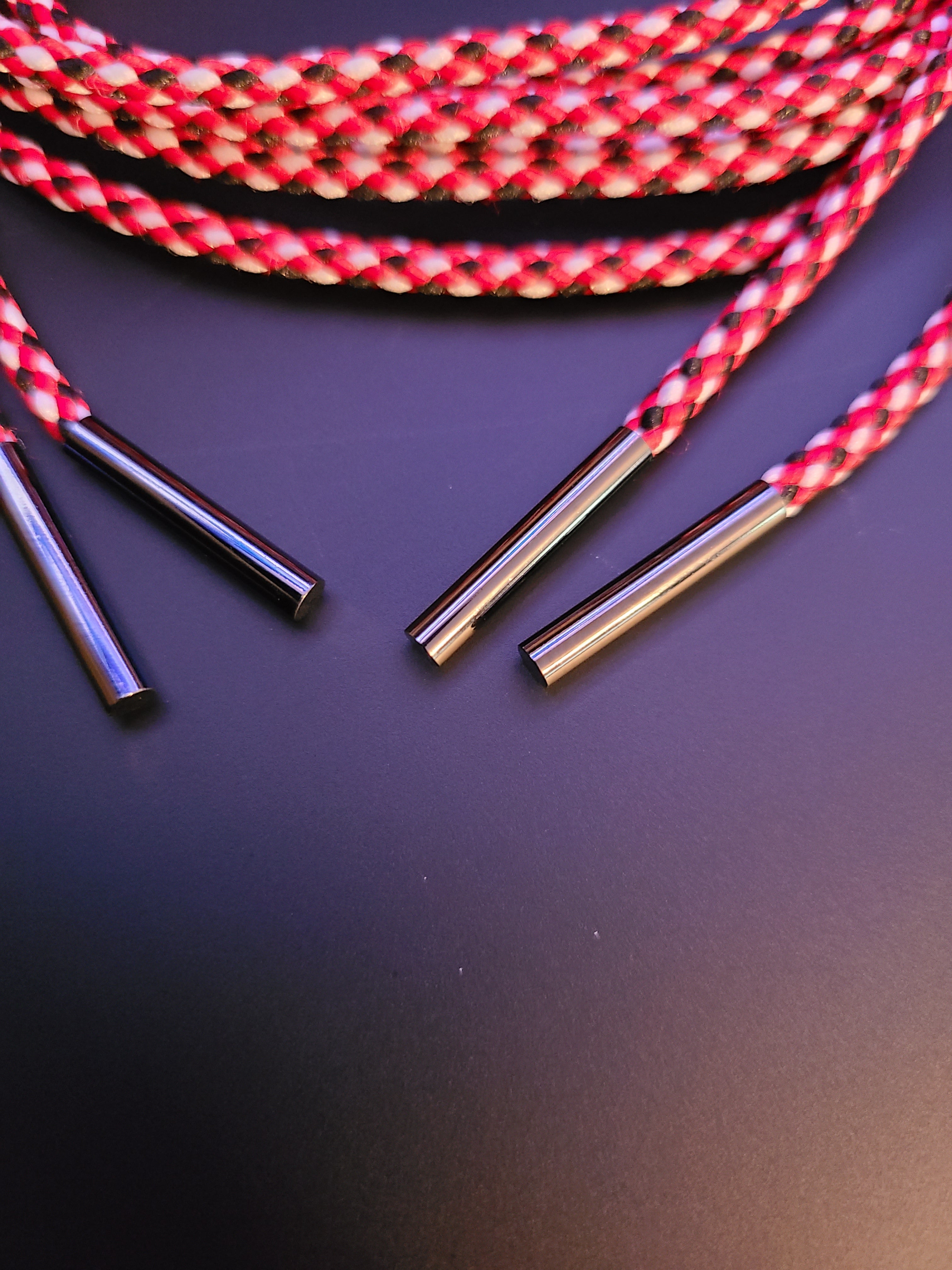 ShowLaces - Red, Black, White Premium Diamond braided shoelaces